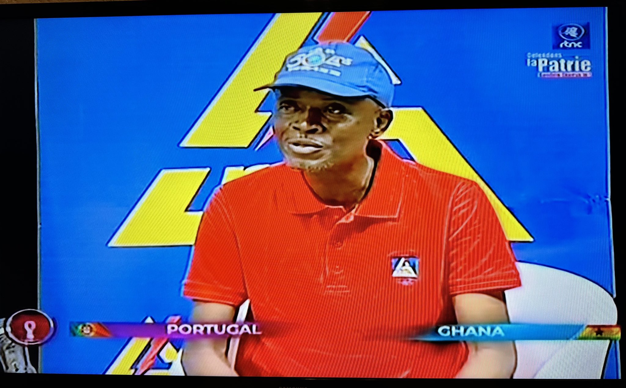 King Lesh 👑 on Twitter: "La blague du jour 😅. Mi-temps #CoupeDuMondeFIFA , Papa Annicet na Maman ...