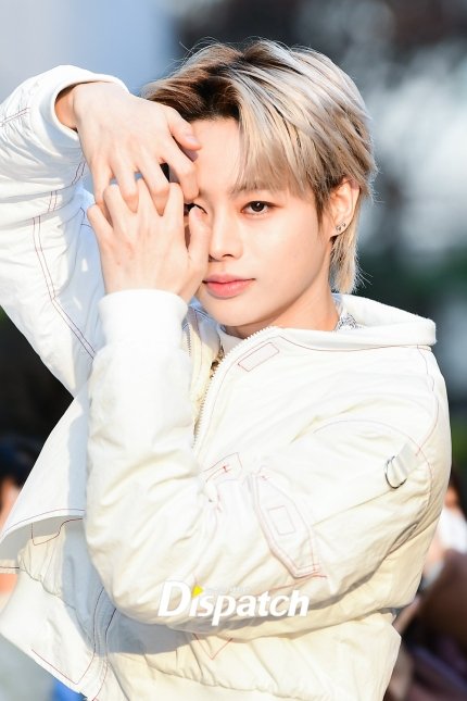 Zovate 🙏🫧 👼 on Twitter: "221125 Báo của #템페스트_한빈 [Ảnh hiện trường] "Vũ đạo điểm hoàn hảo ...