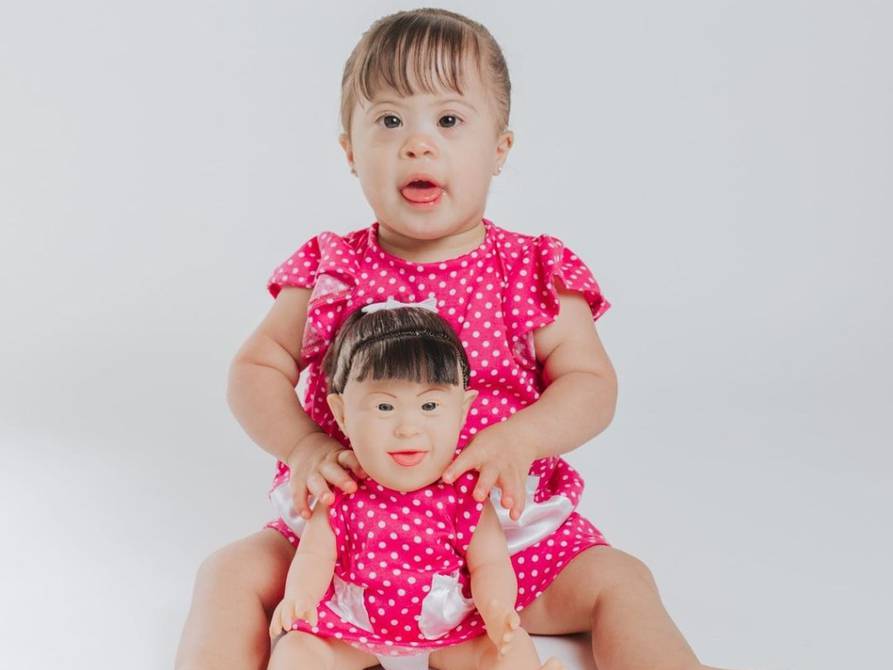 ‘bebé Victoria Es La Primera Muñeca Con Rasgos De Síndrome De Down En