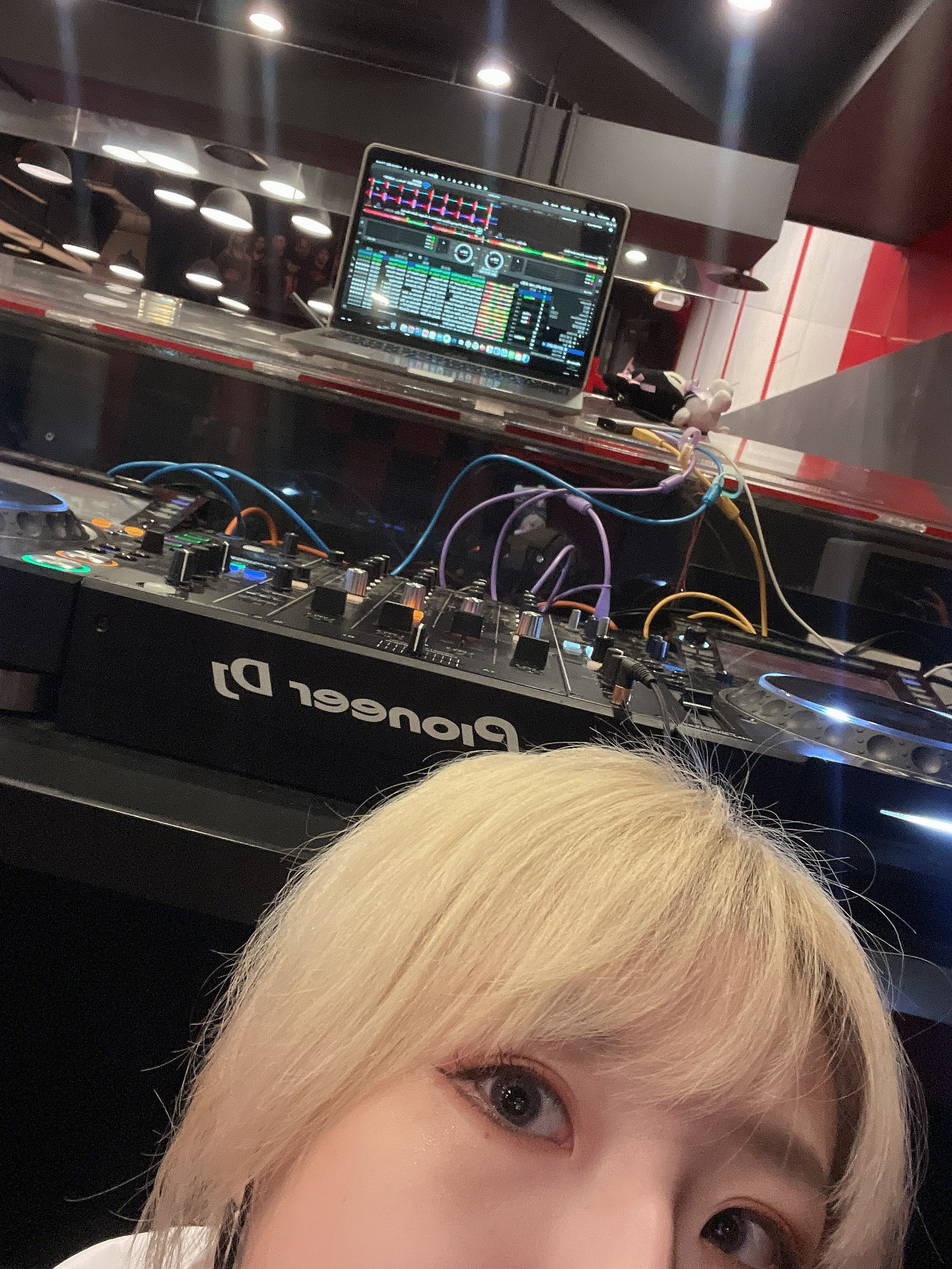 Ryoko × 涼子 × 黎菲兒 on Twitter: "拍完照趕場🥵🥵🥵 https://t.co/4BLhOdTU0s" / Twitter