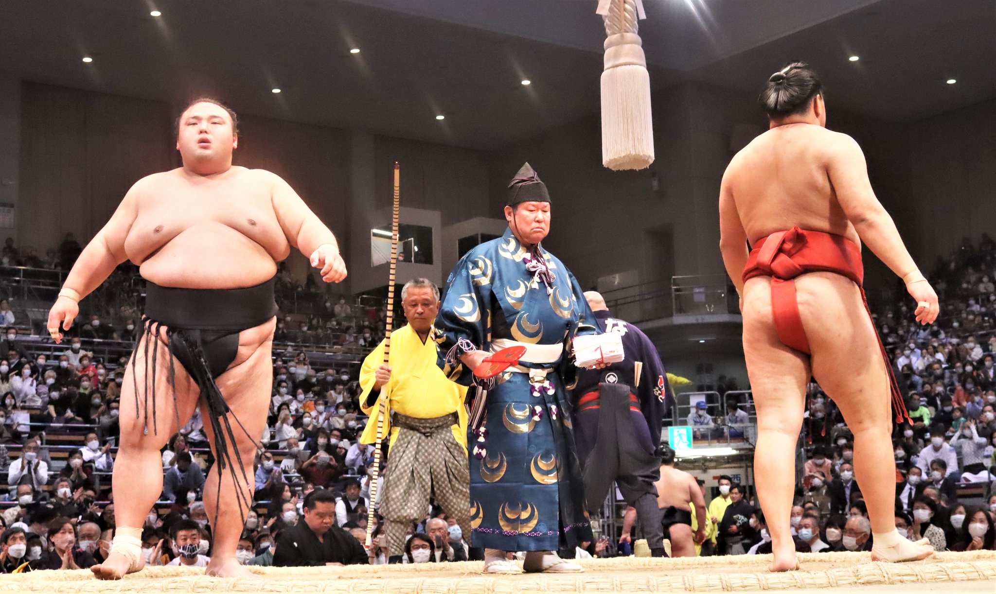 日本相撲協会公式 On Twitter <十三日目の様子> 幕内取組。 貴景勝(10勝3敗)押し出し 豊昇龍(10勝3敗) 2敗:髙安 3