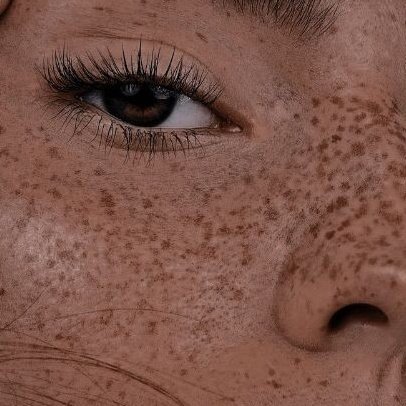 Veronica on Twitter: "Freckled Ymir coded pictures a thread"