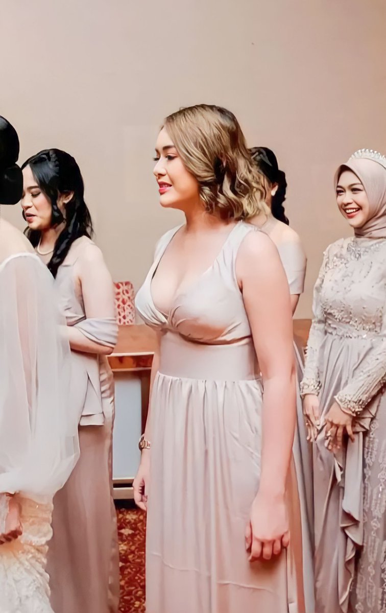 EnakanArtis on Twitter: "amandamanopo"