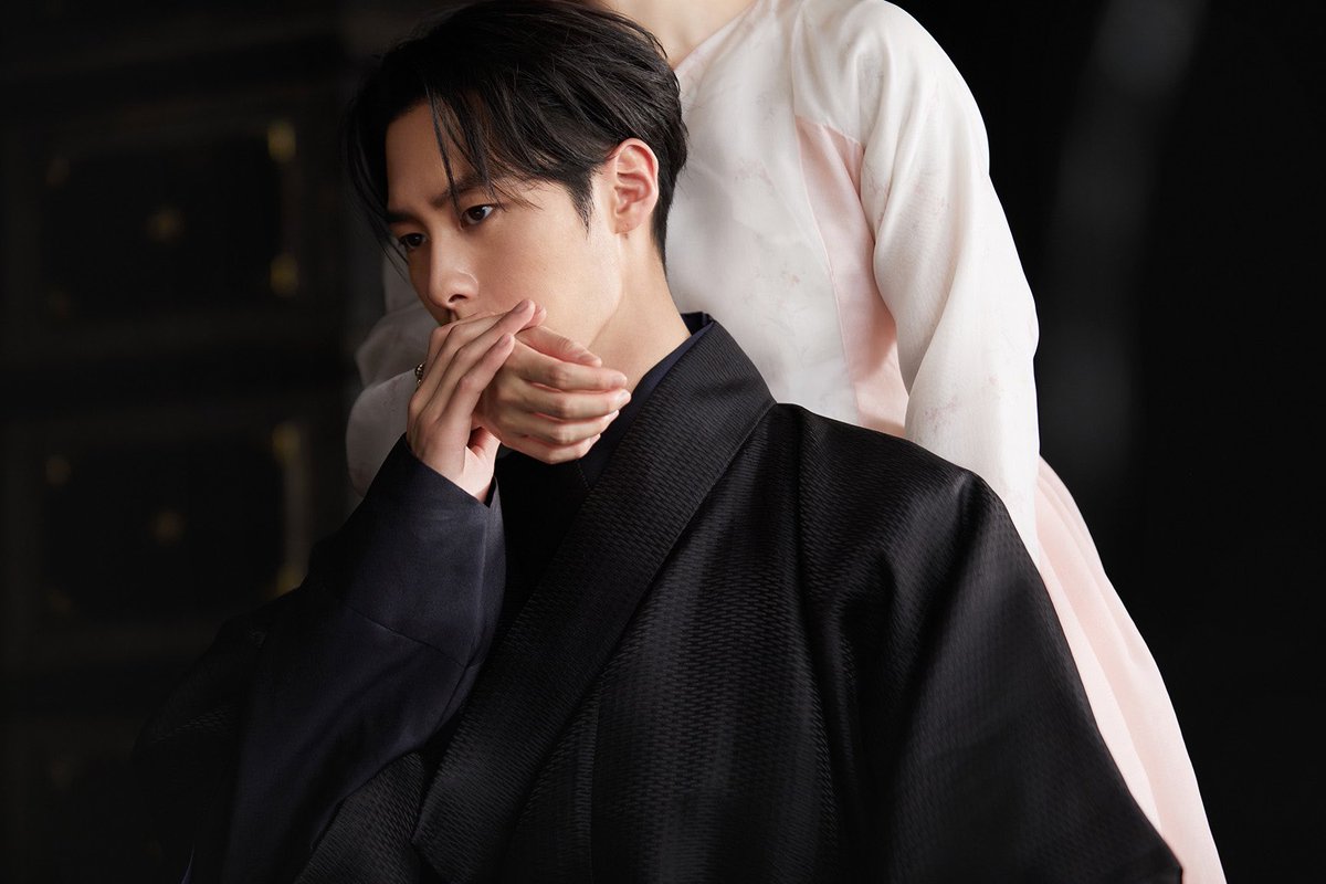 on Twitter: "Lee JaeWook’s Alchemy Of Souls Light and Shadow poster shoot behind (ft. Go ...