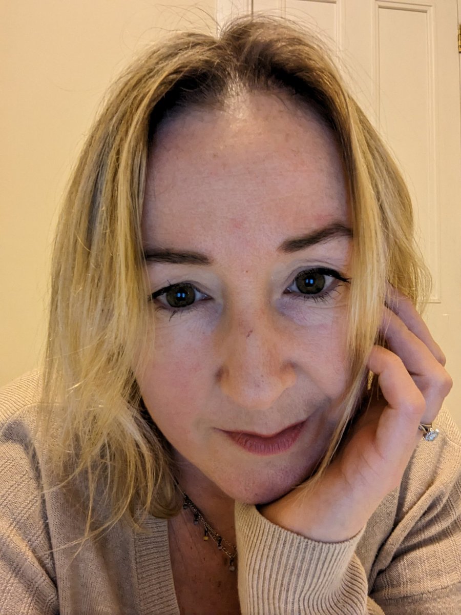 zoe-kleinman-on-twitter-i-swear-i-live-with-half-my-body-on-pt-time