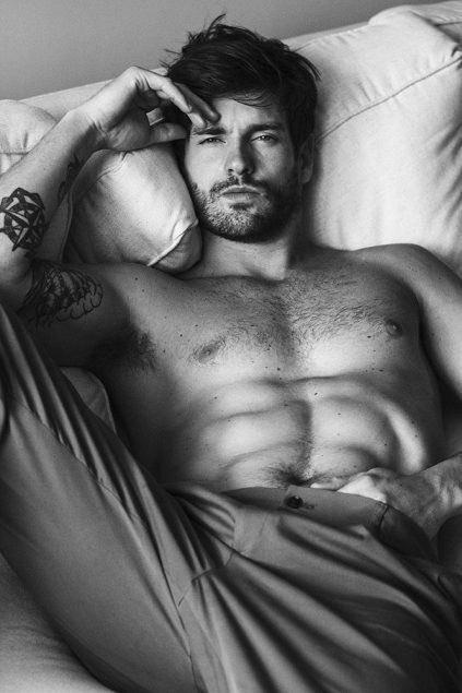 Hot Dudes Good Mood 🇺🇦 on Twitter: "RT @HelloYan4: