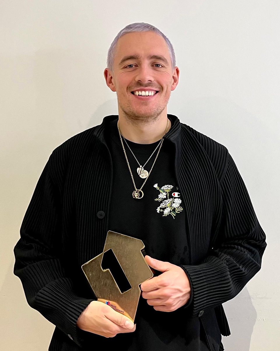 Official Charts On Twitter RT DermotKennedy Sonder Is Number 1 In official-charts-on-twitter-rt-dermotkennedy-sonder-is-number-1-in