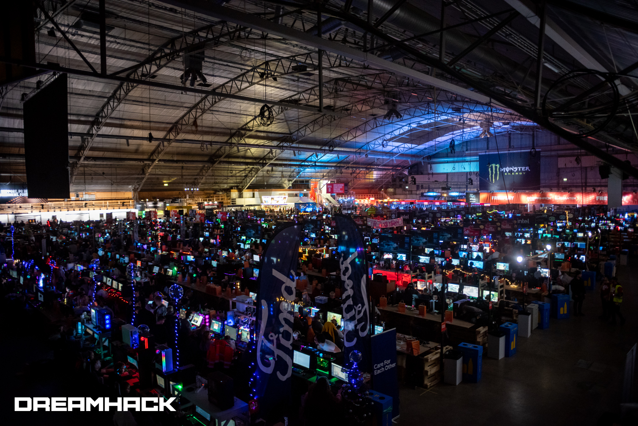 DreamHack on Twitter: "Home, sweet home. 🥹 #dhwinter ️ https://t.co/RvSeFgqSNI" / Twitter