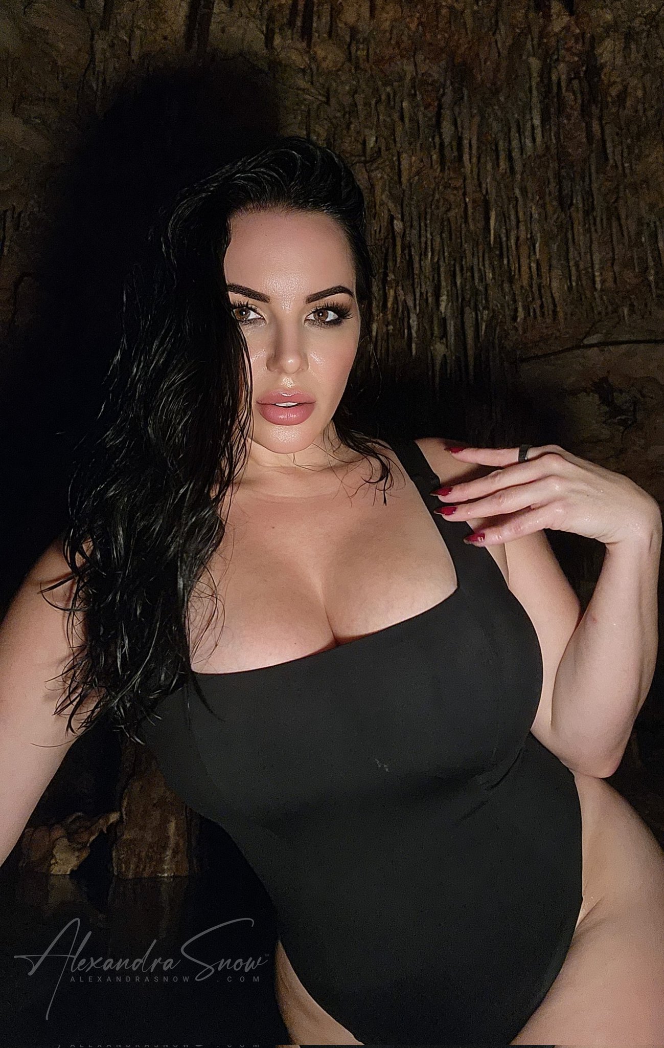 Tw Pornstars Alexandra Snow Twitter Rt Game Round 2 Someone Else