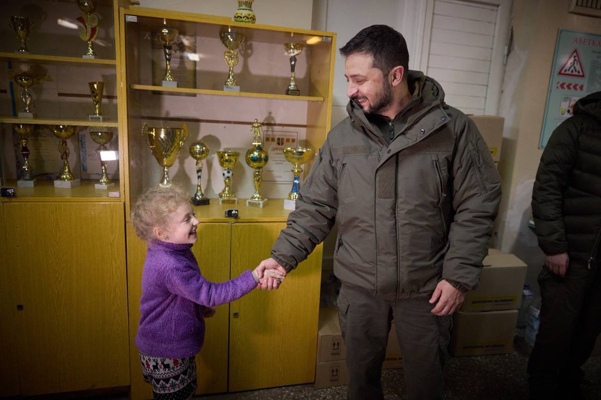 ПиСдецкотёнку🇺🇦💪 On Twitter А наша моль где Всё в бункере сидит