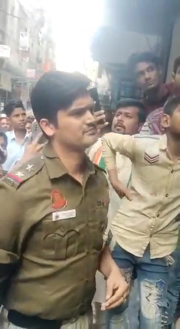 ANI on Twitter: "During patrolling near Tayyab Masjid area yesterday, police constable noticed a ...