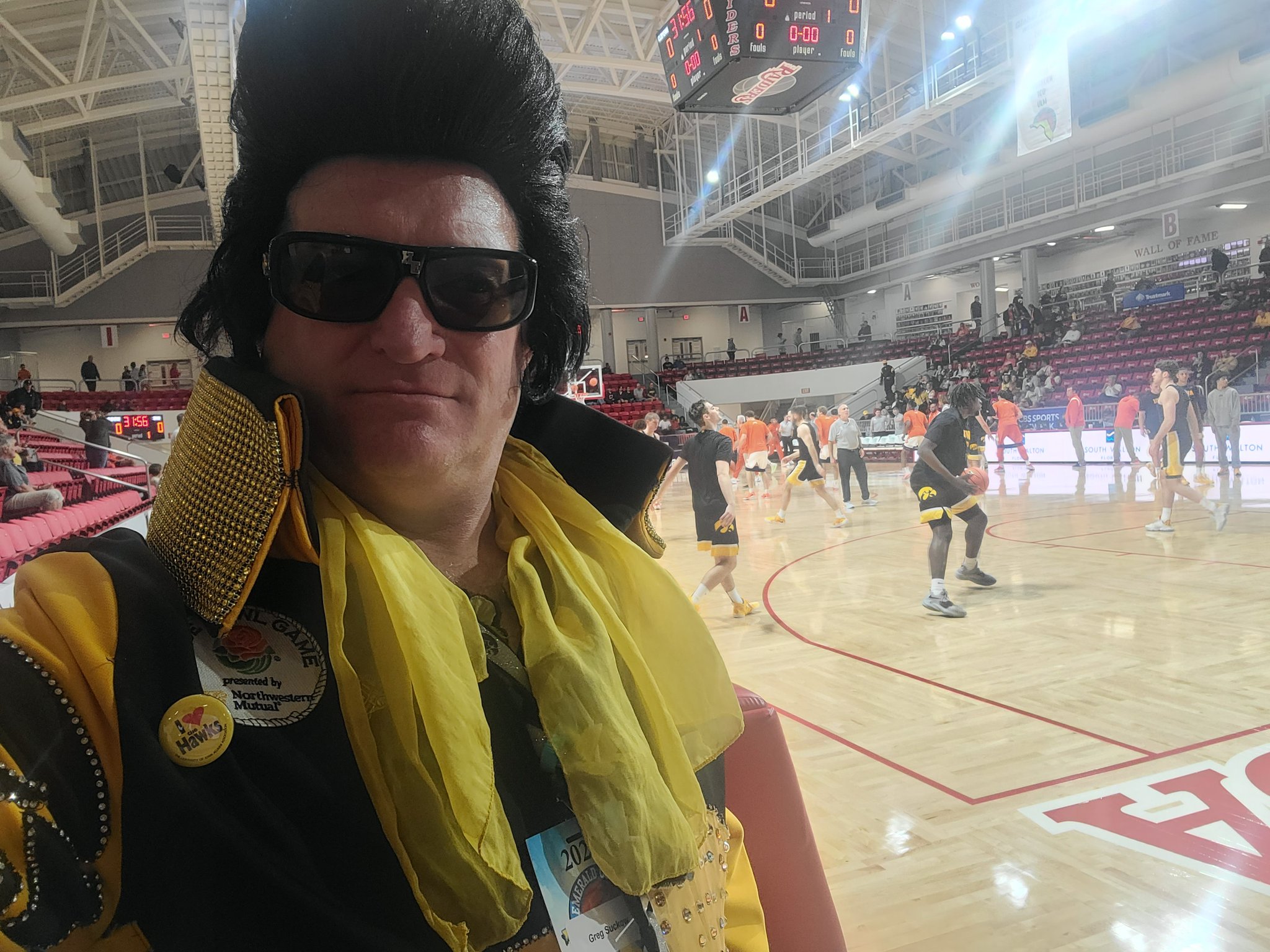Hawkeye Elvis on Twitter: "NO BEER!!!!!! https://t.co/WHlZWgR33X" / Twitter