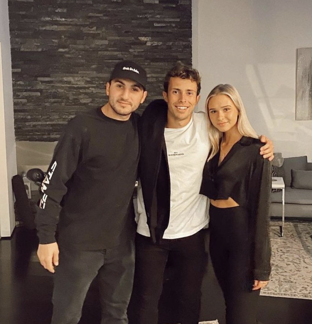 Social Circle on steroids = Tribe. In 2010 Harvard medical researchers ...