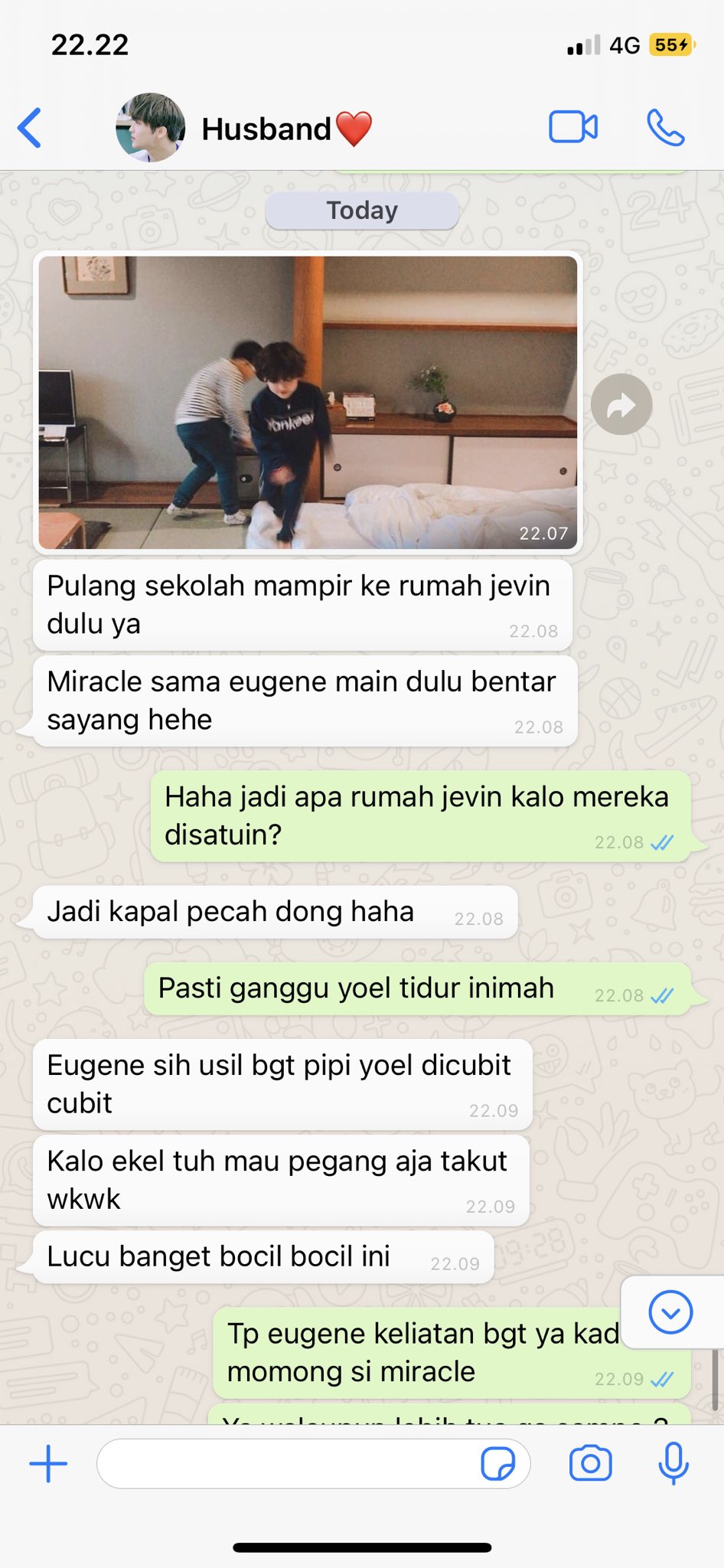 Caroline on Twitter: "1. Pulang sekolah, minyak telon dan hot cream https://t.co/cNxubbQ1ju ...