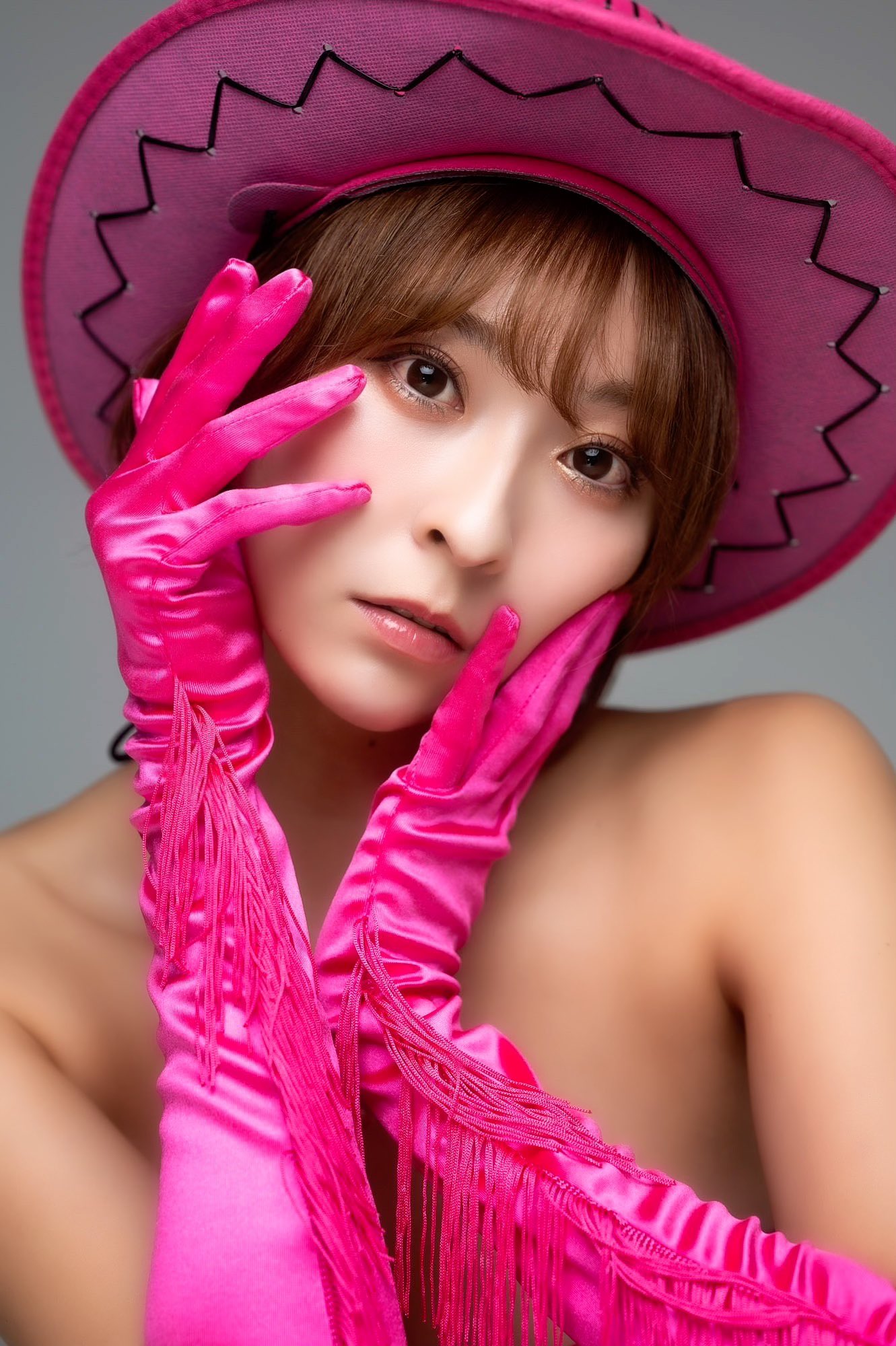 いーぐら！ ™ 公式｜シャドウバン解除まで更新ペース減 on Twitter: "RT @sakichi1007: コスホリ新刊写真集の 中身をチラッと🙈💓💓 新しい姿のさきちぃが見れそうだね ...