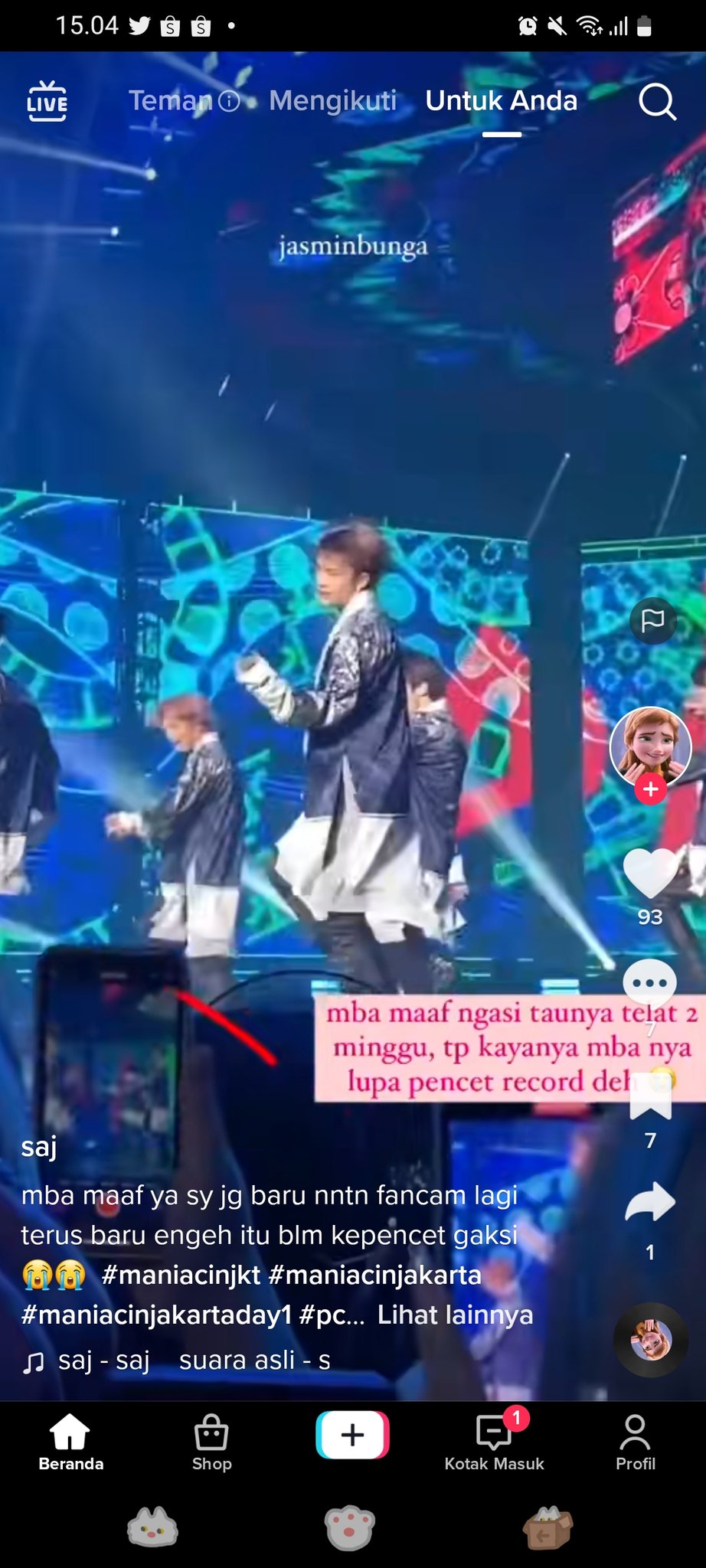 Story Kids on Twitter: "-tsk nemu ini lewat di fyp tikt*k, kasian nggk ke rekam 😭 @Stray_Kids ...