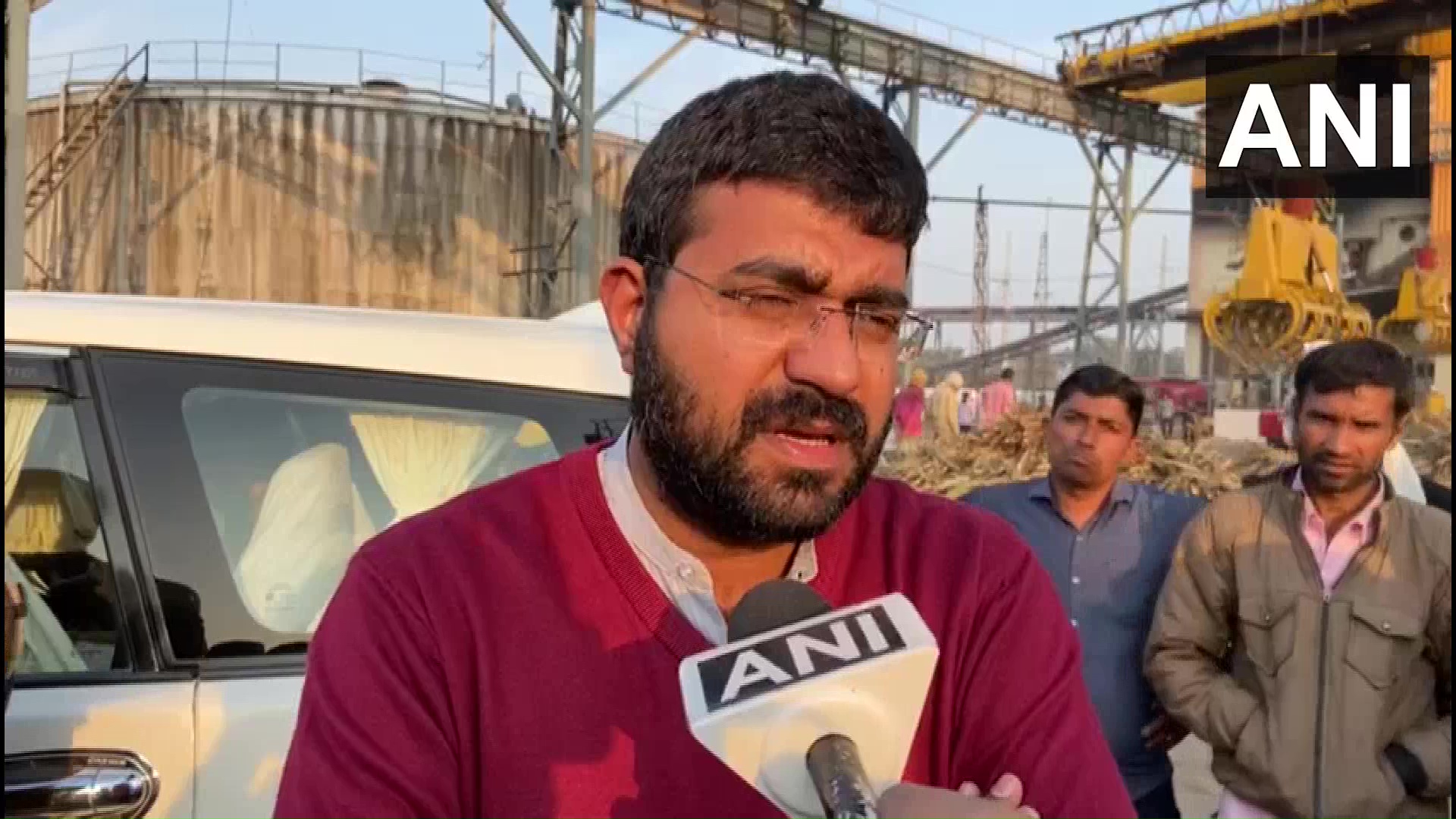 ANI UP/Uttarakhand on Twitter: "UP | One person lost his life in the fire incident at the sugar ...