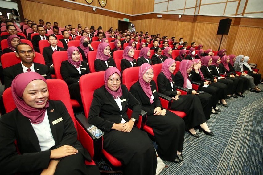 Jabatan Perkhidmatan Awam 🇲🇾 on Twitter: "RT @INTANBukitKiara: Majlis Amanat dan Penyerahan ...