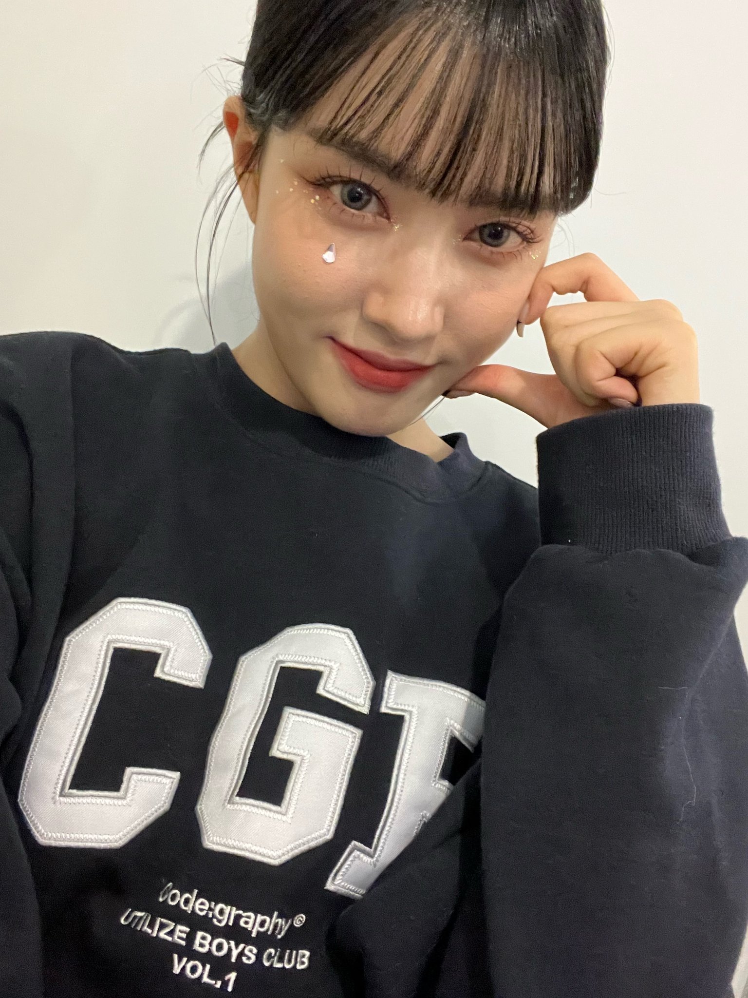 스테이씨 손민수 on Twitter: "2022.11.27 버블 윤 Code:graphy [SET] (맨투맨 OR 후드 선택) CGP 아치 로고 트레이닝 셋업_네이비 ...