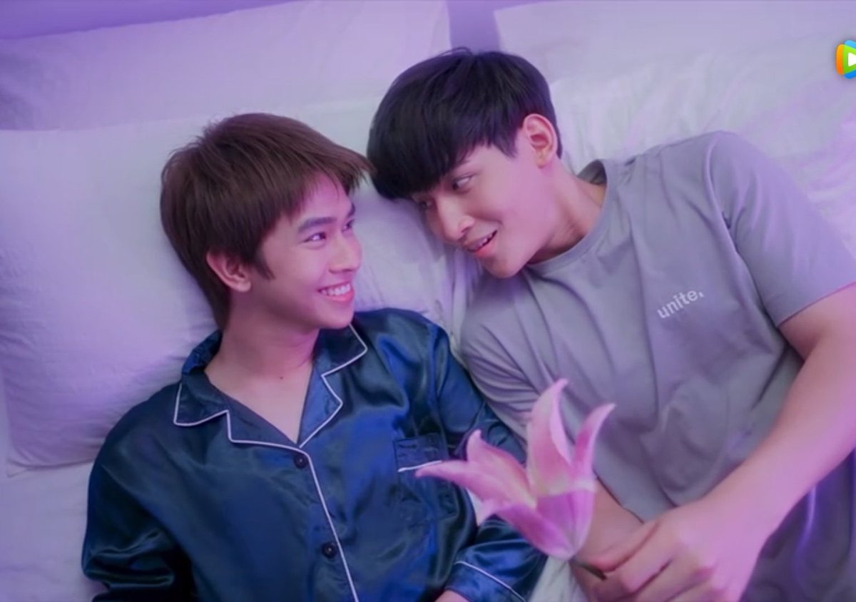 💙🌙 on Twitter: "mumdew or ohmfluke 🤔 #609BedtimeStoryPremiere #609BedtimeStory"