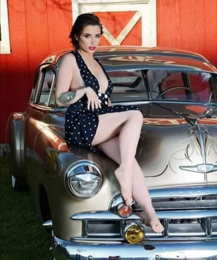 πΊπ¦ Pope Sixtus The Ninth πΊπ¦ On Twitter Pinupgirls ππ Pinup Pinupart Girls Retro