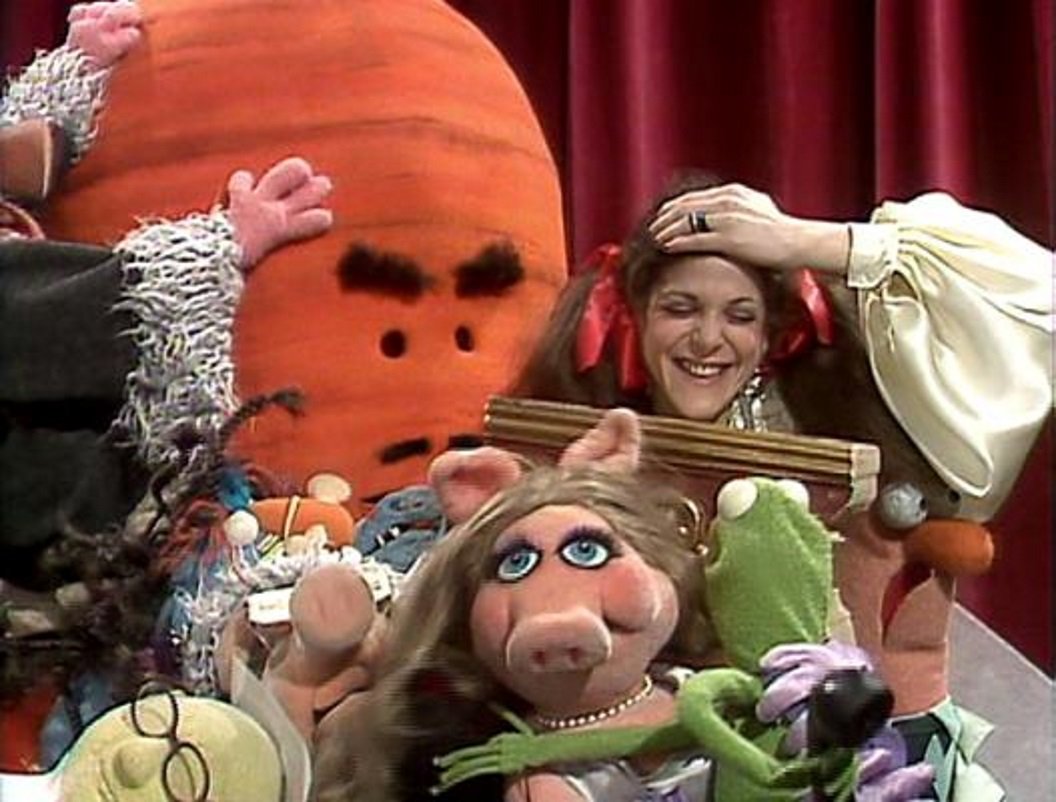 Jean Stapleton Alice Cooper