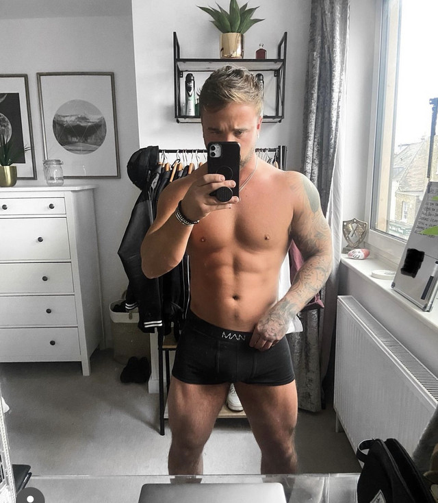 Celeb Lover on Twitter: "Sam Callahan in his pants is always a hot sight..."