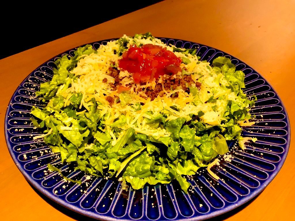 9SARI CAFE & BAR on Twitter: "おはようございます☀🌞 本日も12時よりOPEN ☕️ Z李氏推薦のタコライス🥗ボリューム満点で大満足間違いなし！！ 謎のCBN ...