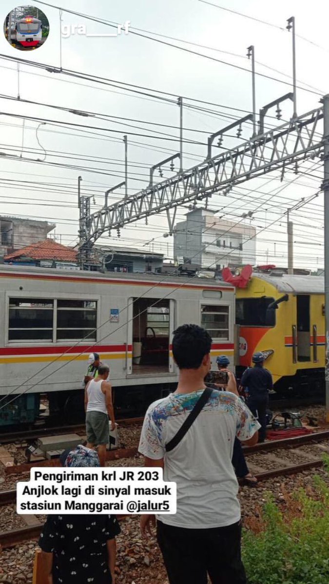 Jalur5 Community (Dilarang spam link affiliate!) on Twitter: "Yang anjlok adalah KRL JR 203 ...