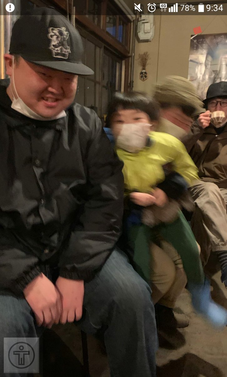 慎ちゃん From 秋田 On Twitter 未来ある露出魔に出会いました、昨夜。サイゼリヤへの愛は深まる一方で、金華園のカレー焼きそばは炒飯とは対極の塩分量で米食えるやつでした!叶う