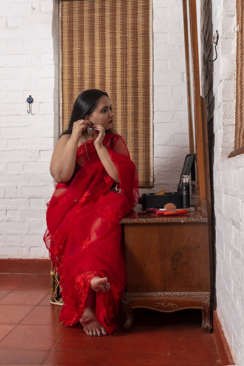 Srishti Banerjee On Twitter A Saree Boudoir Things Were Last Moment