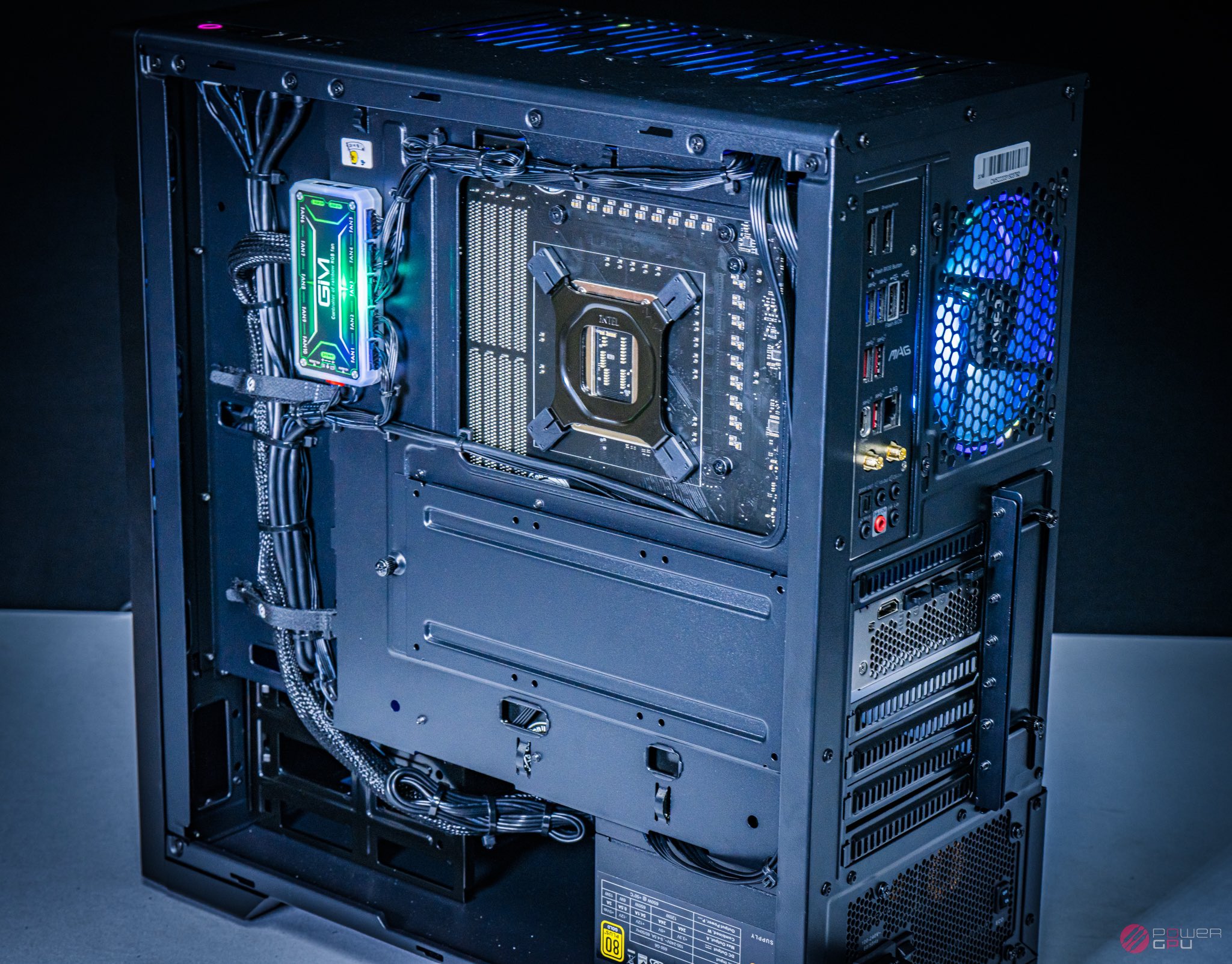 PowerGPU on Twitter: "Cable management https://t.co/SYxg5zov4E" / Twitter