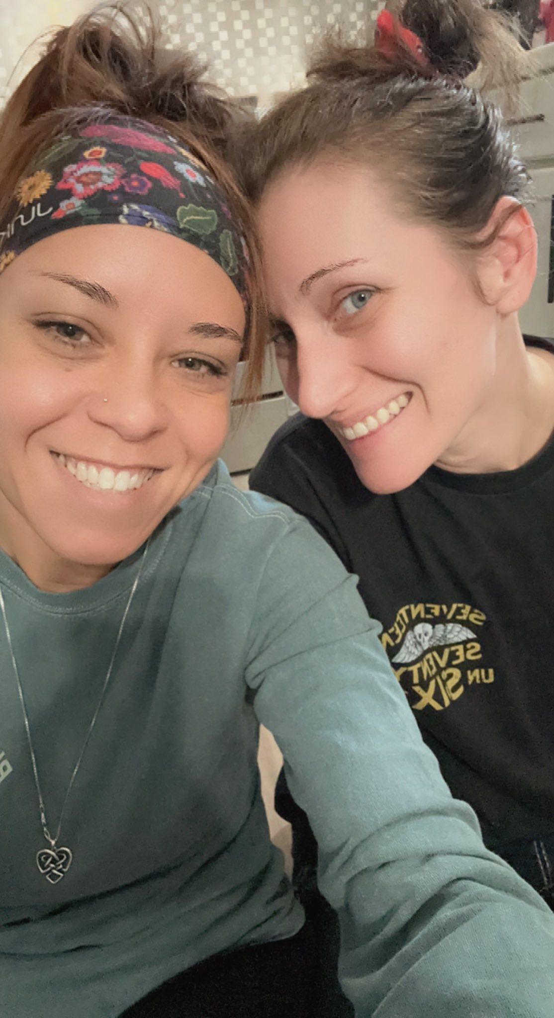 Miss Paige Smiles on Twitter: "Got to spend some time with my beautiful sister today 🥰 https://t ...