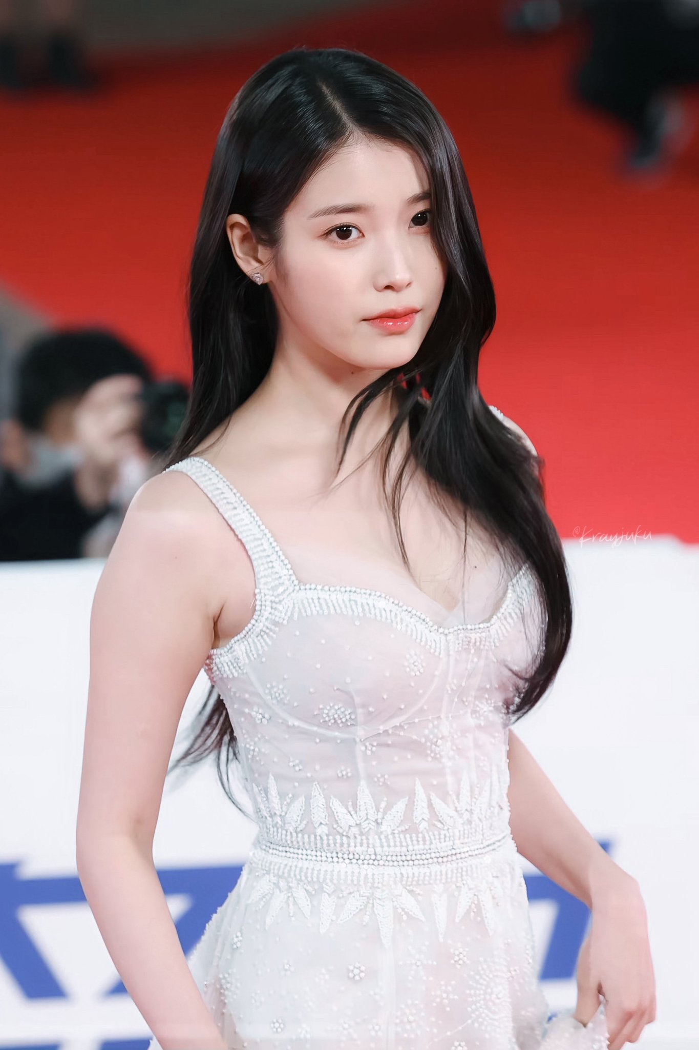 🐥♬』 🎼start with I,end with U~IU👑💜 on Twitter: "🐥 × Blue Dragon Film Awards ถึงจะเซฟรูปไว้แล้ว ...