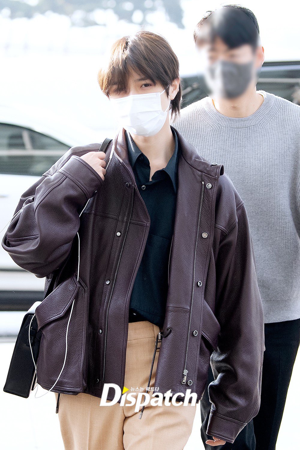 the em chapter 🧚‍♀️ on Twitter: "beomgyu's leather jacket by wooyoungmi! and the price is 😵‍💫 ...