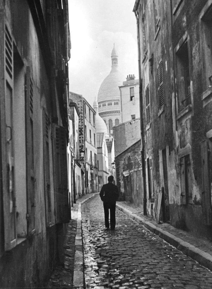 Roger-Viollet. Rue Saint-Rustique, Montmartre 1935. Paris ²⁸⁰k Paname ...
