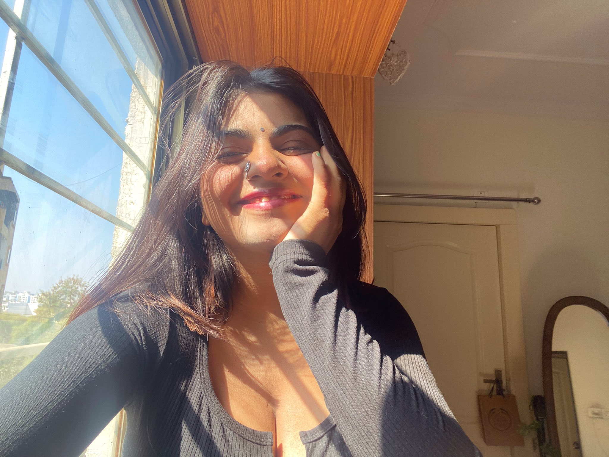 sanya draws on Twitter: "i’m a whole different person when the sunlight falls onto my face ☀️ ...