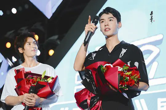 Zhang Zhehan o'Clock on Twitter: "#ZhangZhehan #张哲瀚 #GongJun #龚俊 #LLD #俊哲 #浪浪钉 https://t.co ...