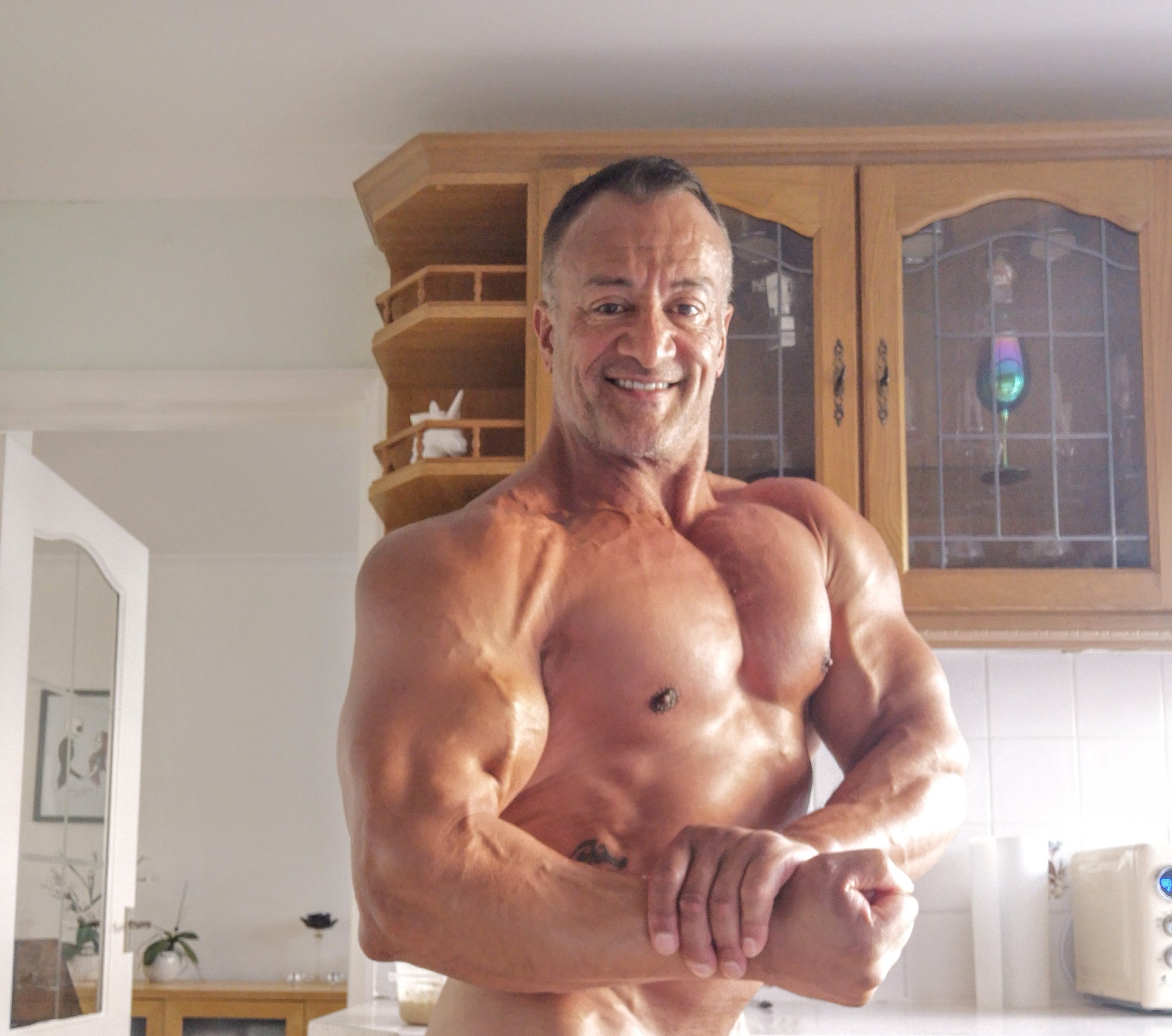 Roy Muscle Master on Twitter: "https://t.co/uN3V5kxYjV don't miss muscle worship Monday. https ...