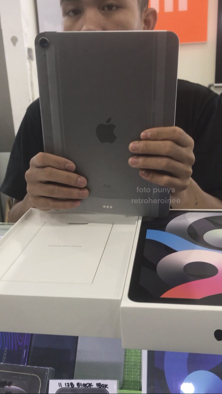 aurel on Twitter: "@tanyarlfes Ipad!🤩🥹 meskipun belinya di konter bukan di ibox tapi senenggg ...