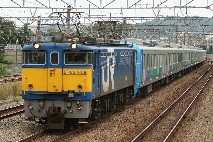U50A on Twitter: "何やら府中本町がトレンド入りしているようなので、同駅で撮影したEF65 1059牽引の西武30000系38104Fの甲種のシーンを貼っておきましょうw ...