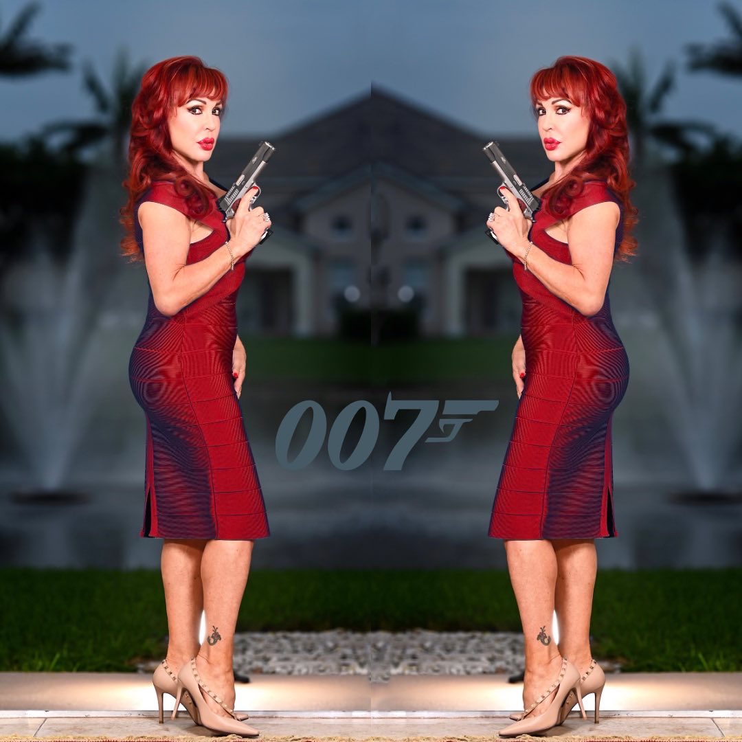 Tw Pornstars 1 Pic Sexy Vanessa Twitter Im Being Told I Look Like A 007 Bond Girl What Do
