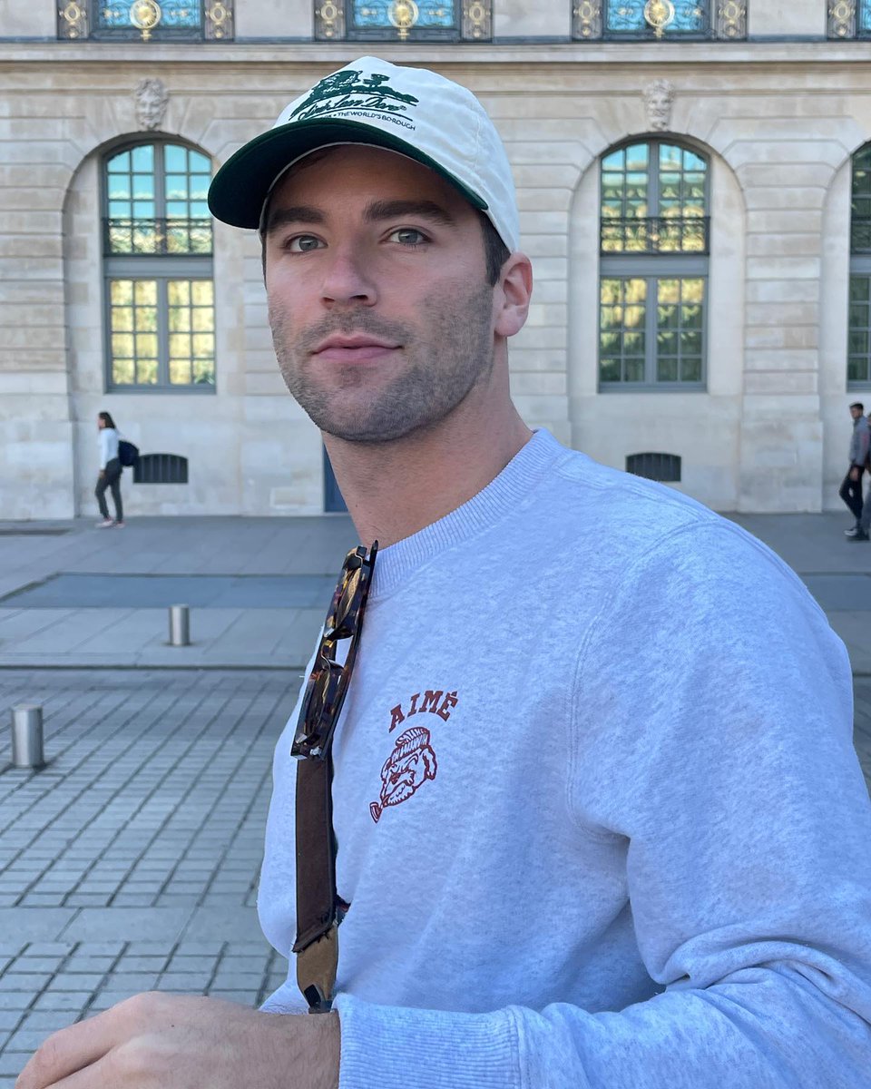 Hot Dudes Good Mood 🇺🇦 on Twitter: "RT @AlcibiadeEroe: Taylor Phillips 💘"