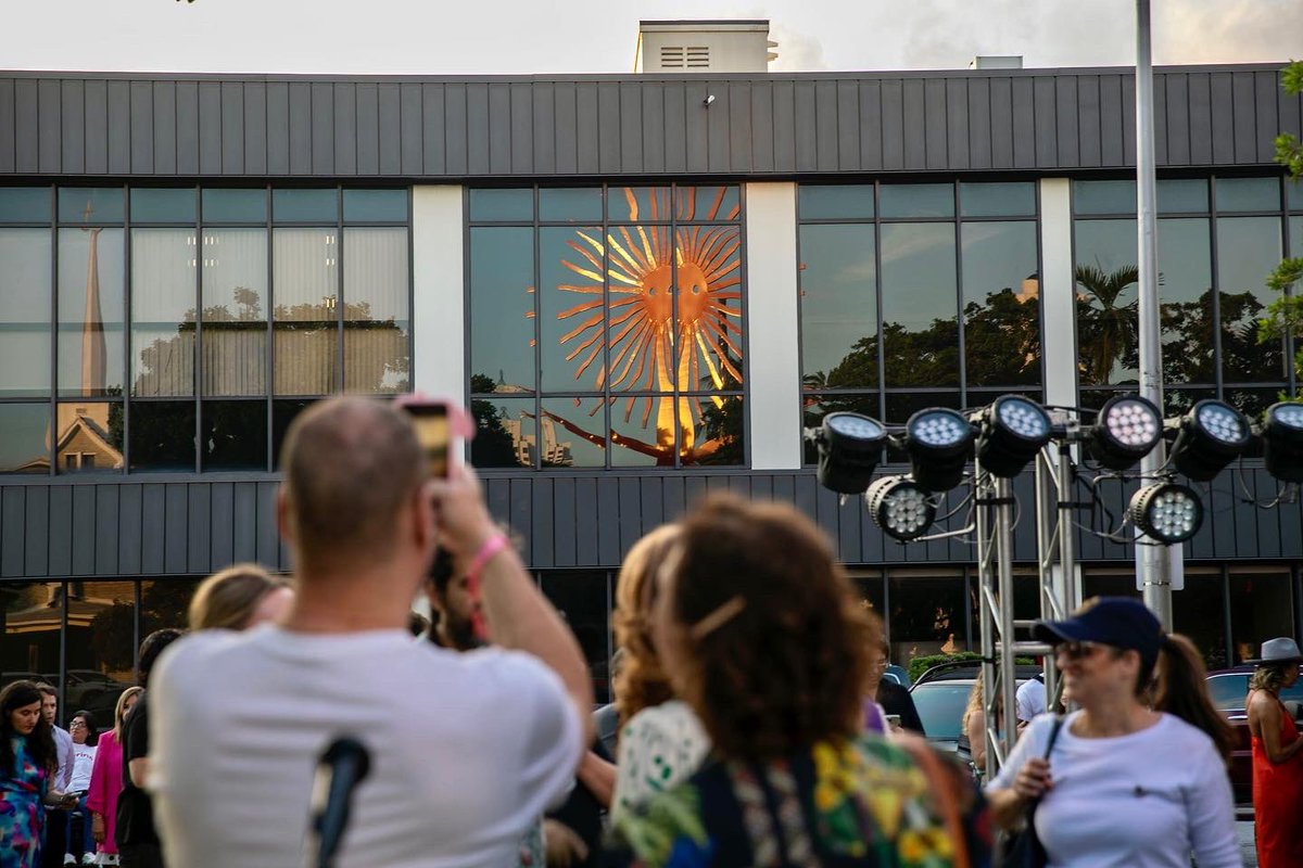 City of Miami Beach on Twitter: "Meet Starchild by artist duo @Friendswithyou. Starchild, the ...