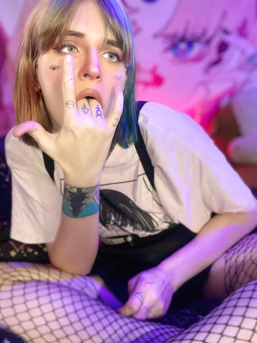 Adelaide On Twitter I m My Own Anime Character Okay Back To Video Games adelaide-on-twitter-i-m-my-own-anime-character-okay-back-to-video-games