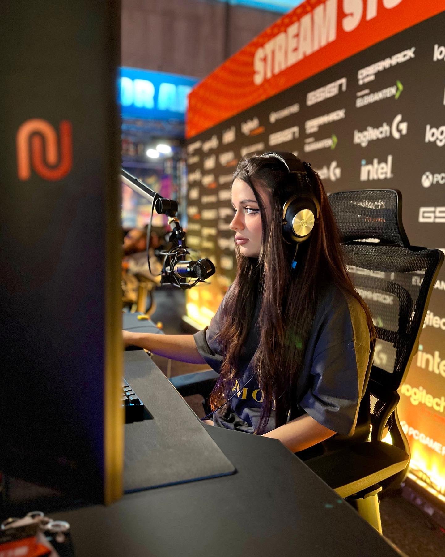 GODSENT Ailincia on Twitter: "Thank you for this year @DreamHack 💛 https://t.co/MPT8dttejy ...