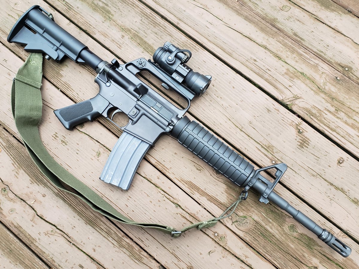 I have no military experience, but after hundreds of two-gun matches ...