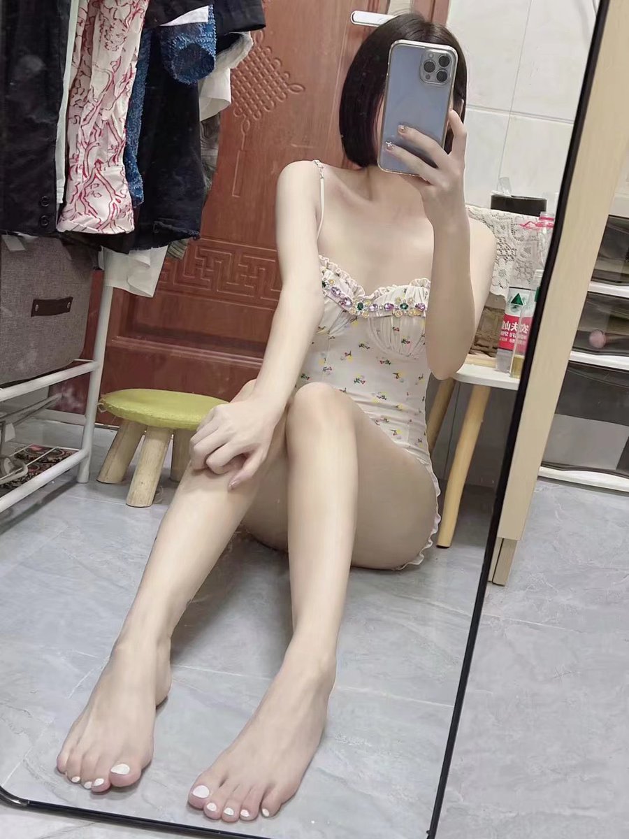 武汉楼凤群/精品资源 on Twitter: "徐东 闪闪 开课中：四川妹子 21岁，168，36B。 长得漂亮。服务不多。可以69互舔。 一7张 二12张！ #武汉资源 #武汉楼凤 #武汉 ...