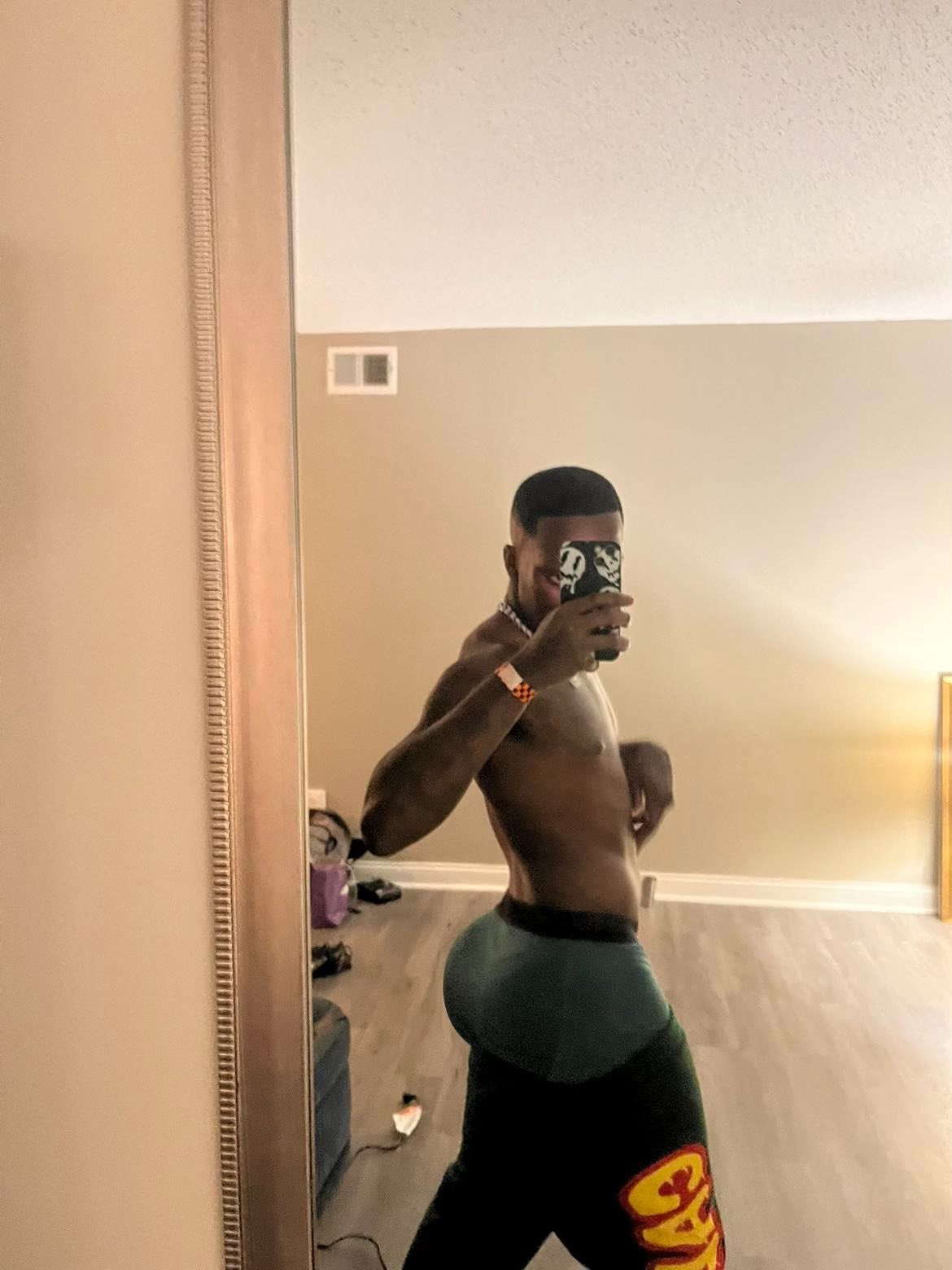 marcus b. 🥳😈 on Twitter: "Tell them ho’s you fucking to catch up 🥰 https://t.co/Q7vMVMKmUh ...