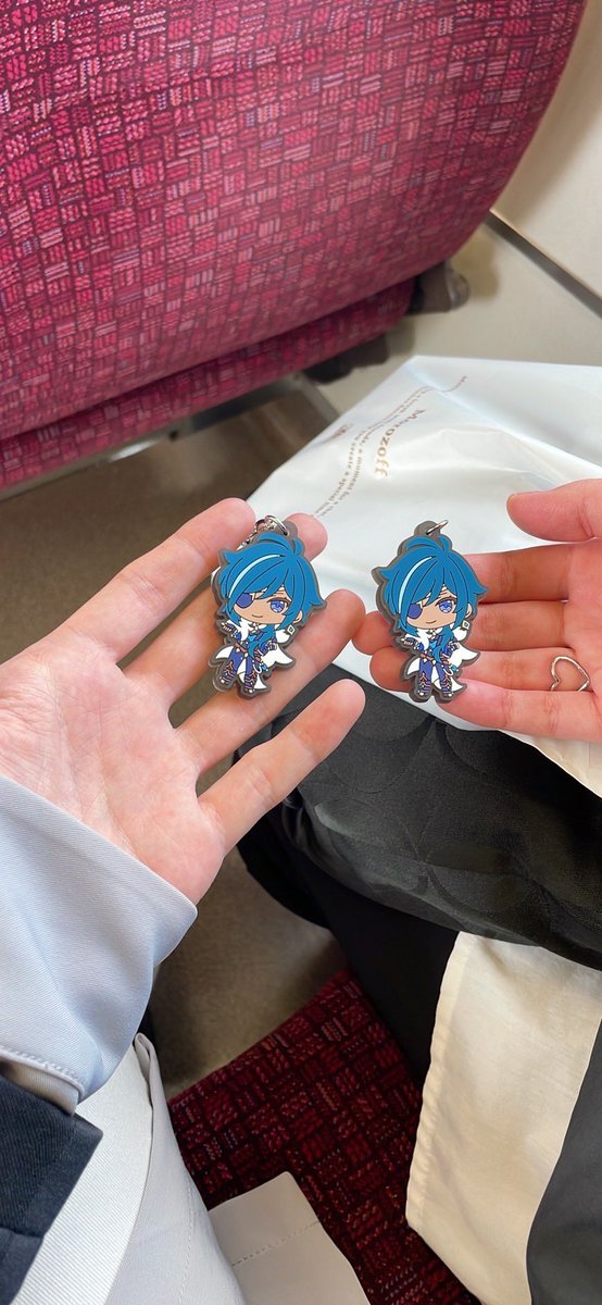 kaeya (genshin impact) blue hair miniboy photo background chibi gloves ...